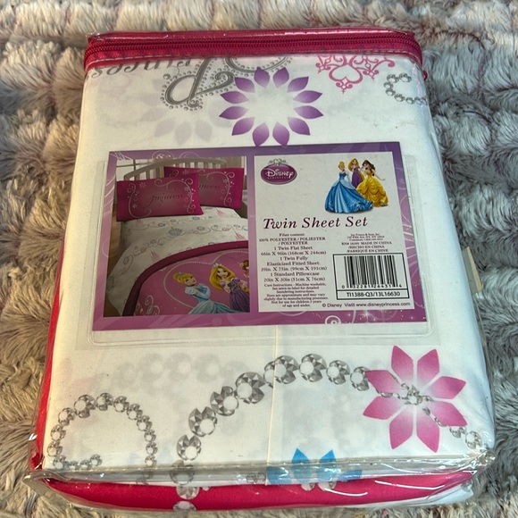 Disney | Bedding | Disney Princess Twin Sheets Set | Poshmark